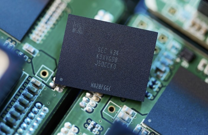 삼성전자, 업계 최초 1Tb ′QLC 9세대 V낸드′ 양산